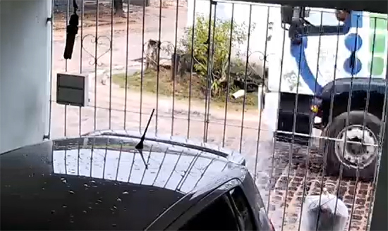 Moradores da Rua Neide Sampaio Ribeiro Denunciam Falhas na Coleta de ...